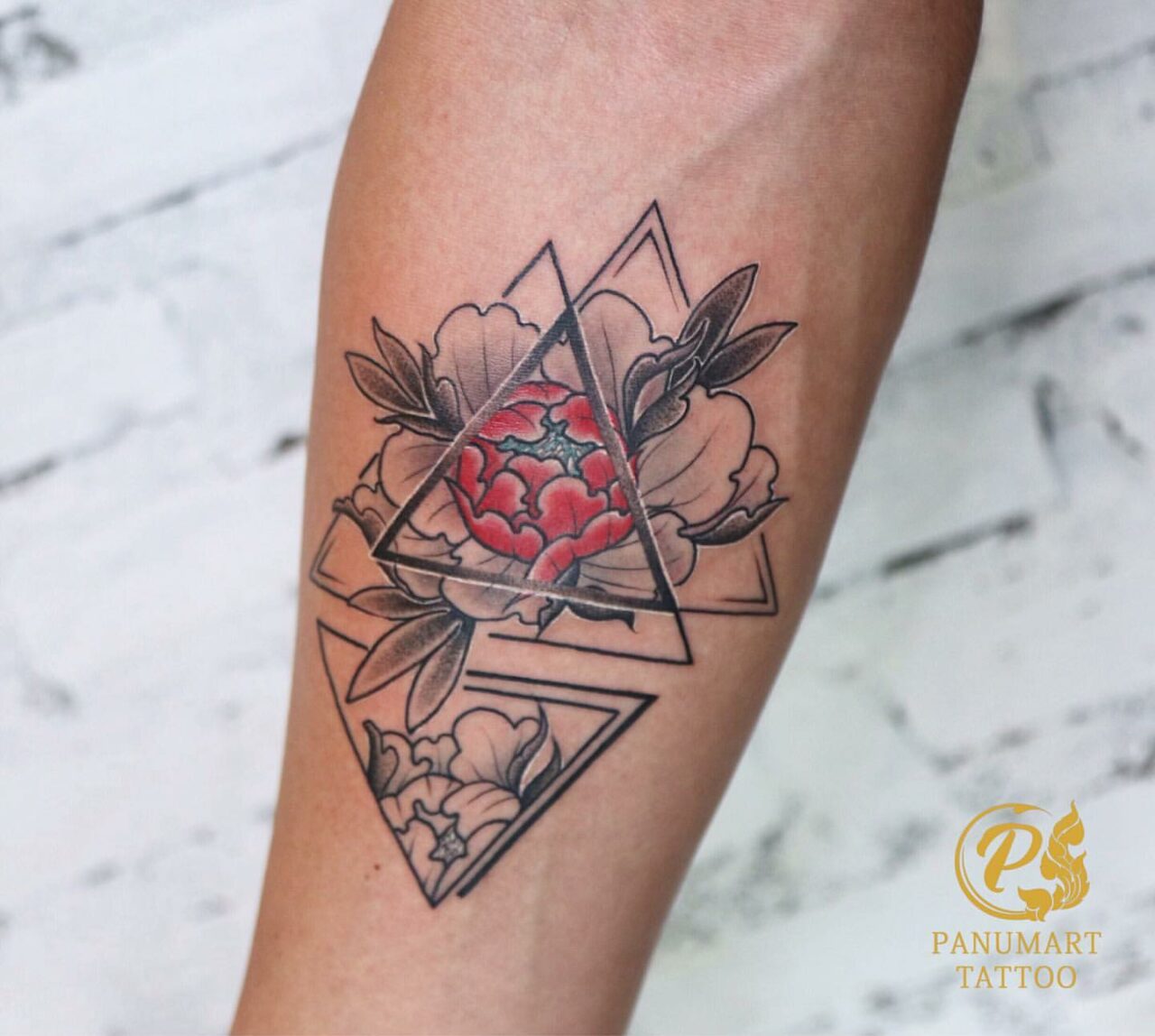 29 Outstanding Sacred Geometry Tattoo Ideas for Women & Men in 2024