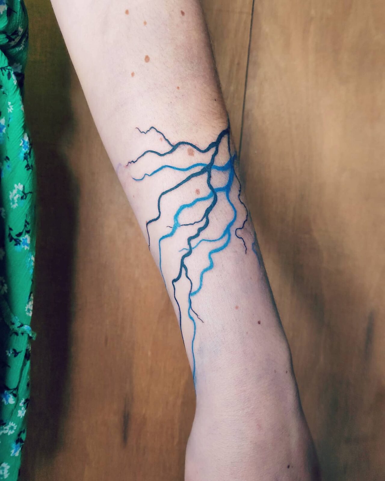 24 Striking Lightning Tattoo Ideas for Men & Women in 2023