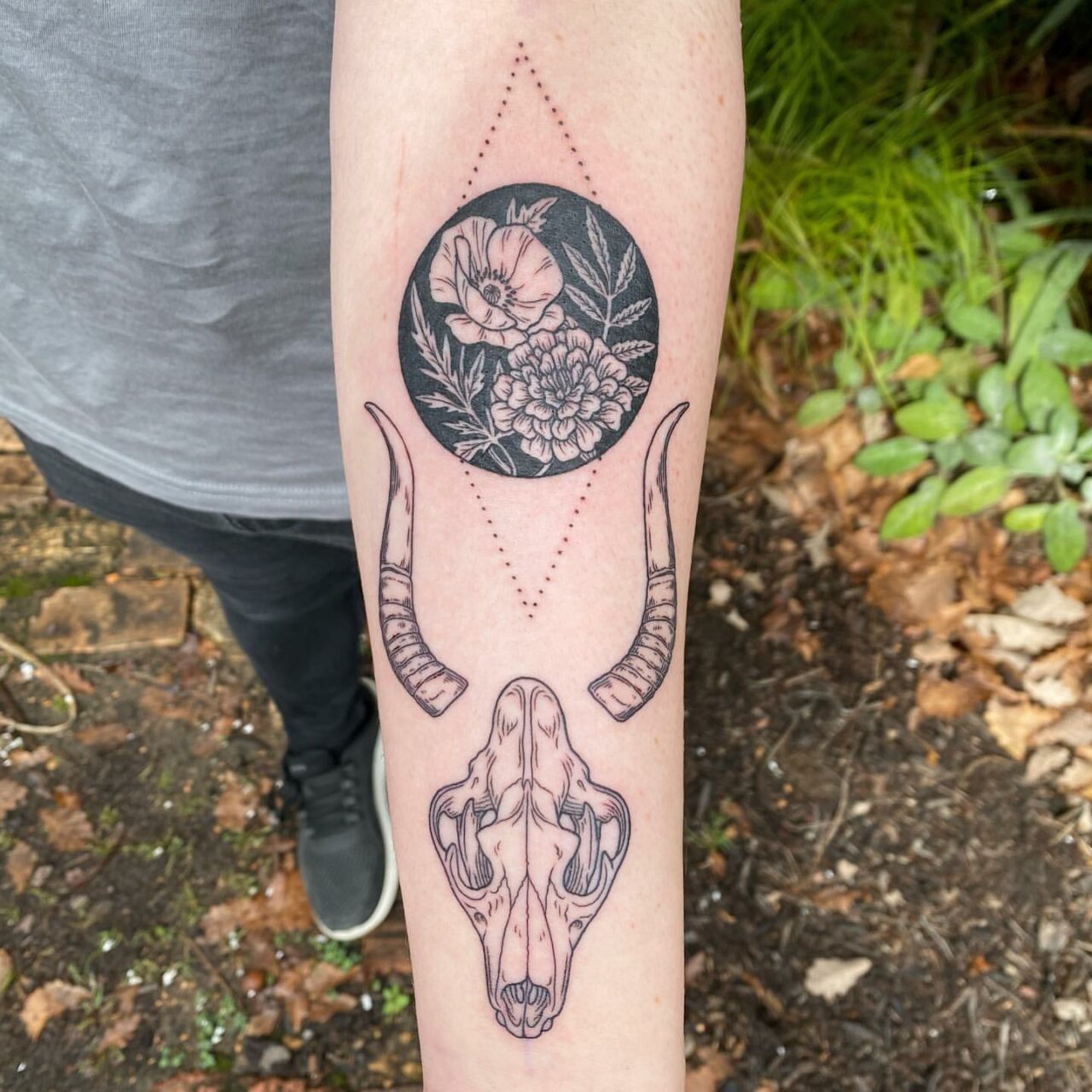 20 Lovely Negative Space Tattoo Ideas for Men & Women in 2023