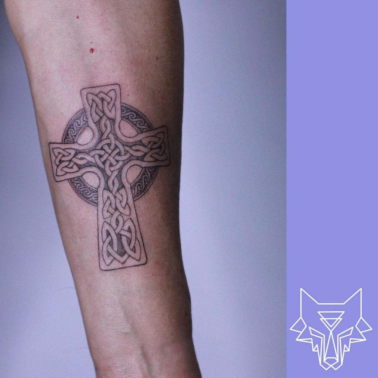 13 Popular Celtic Cross Tattoo Ideas for Men & Women in 2023