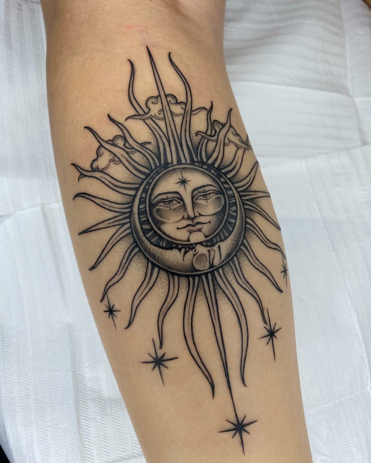 29 Brilliant Sun Tattoo Ideas for Men & Women in 2024